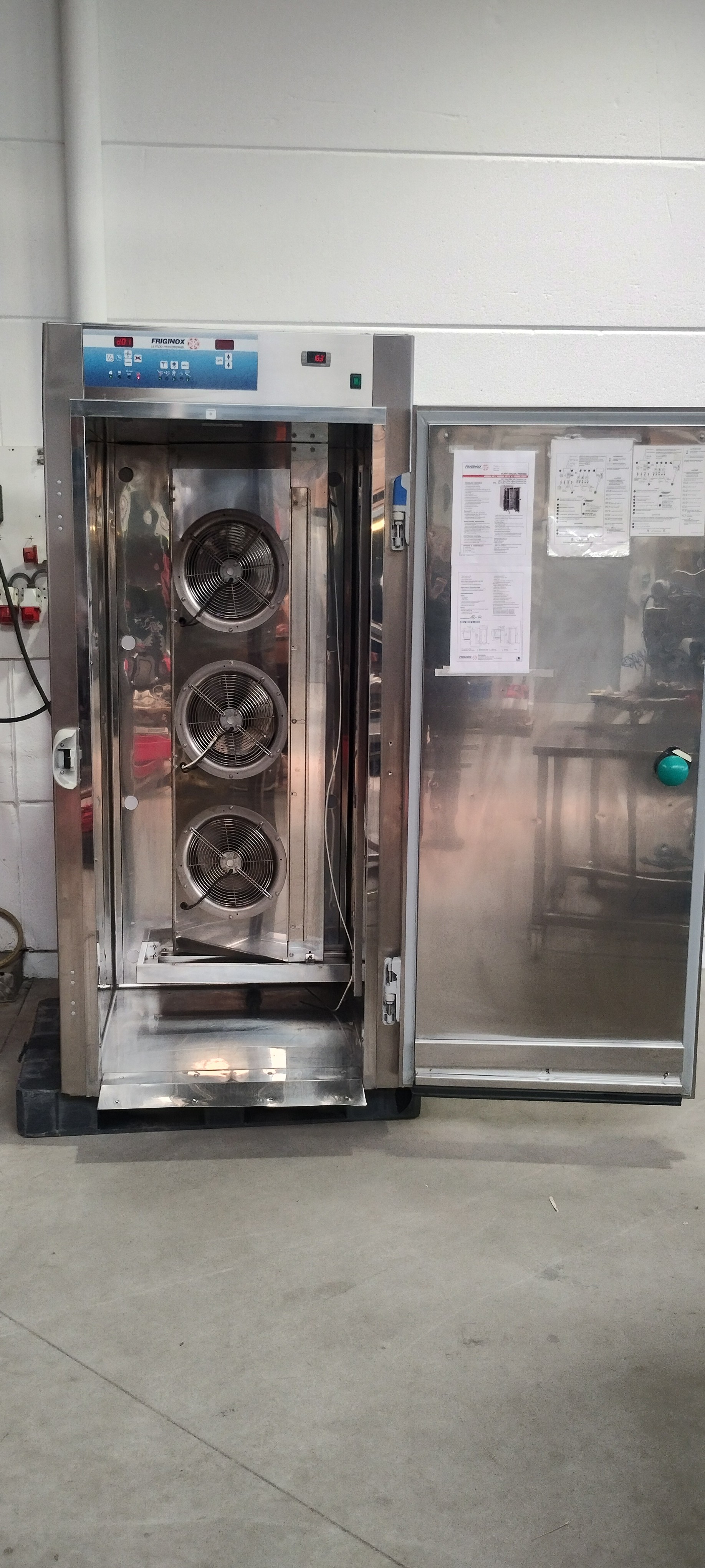 blast chiller Friginox Model: RR1S IC , type E.S.G for sale used second ...