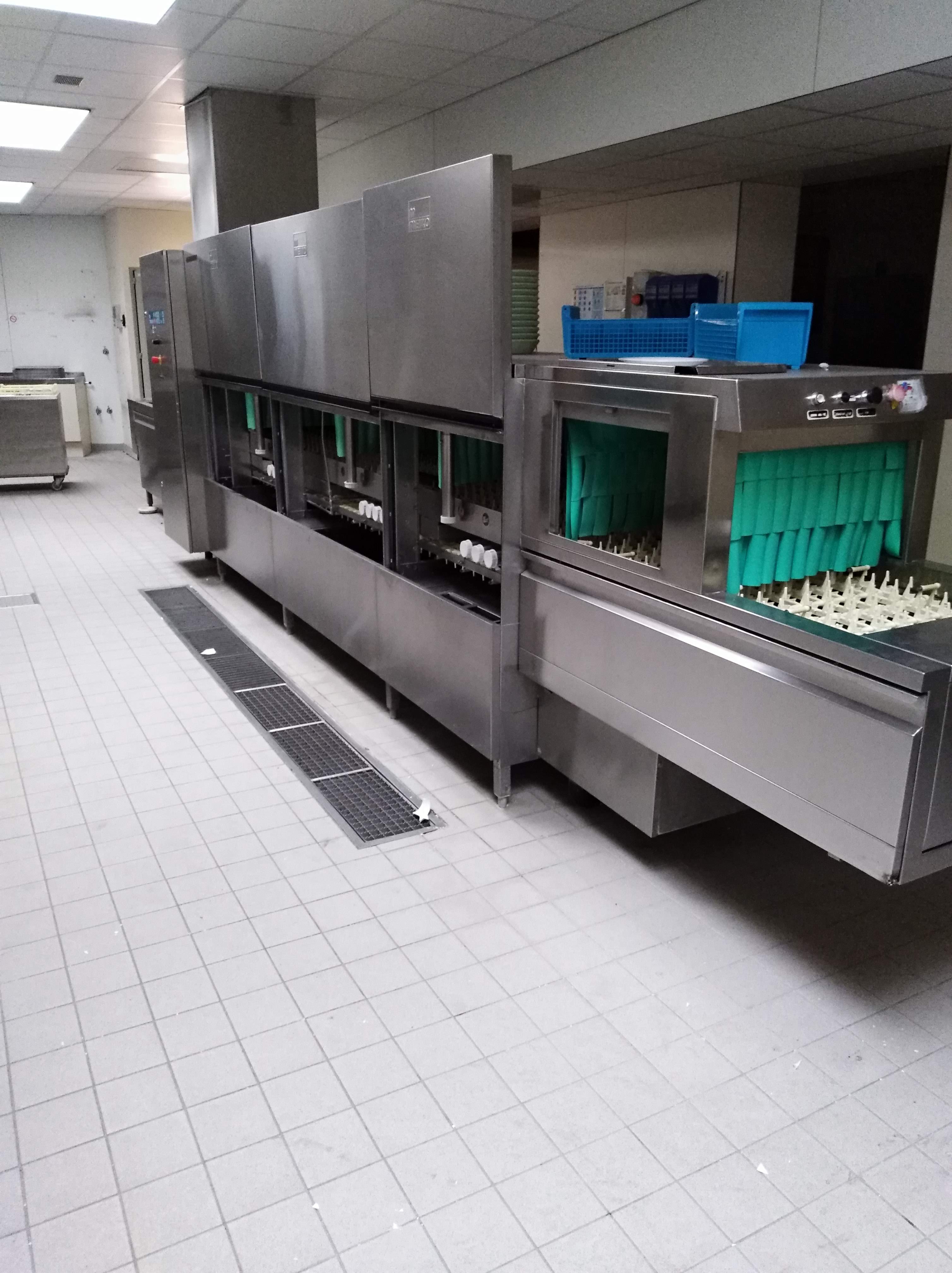 Machine à laver la vaisselle à convoyeur Meiko occasion a vendre 2eme ...